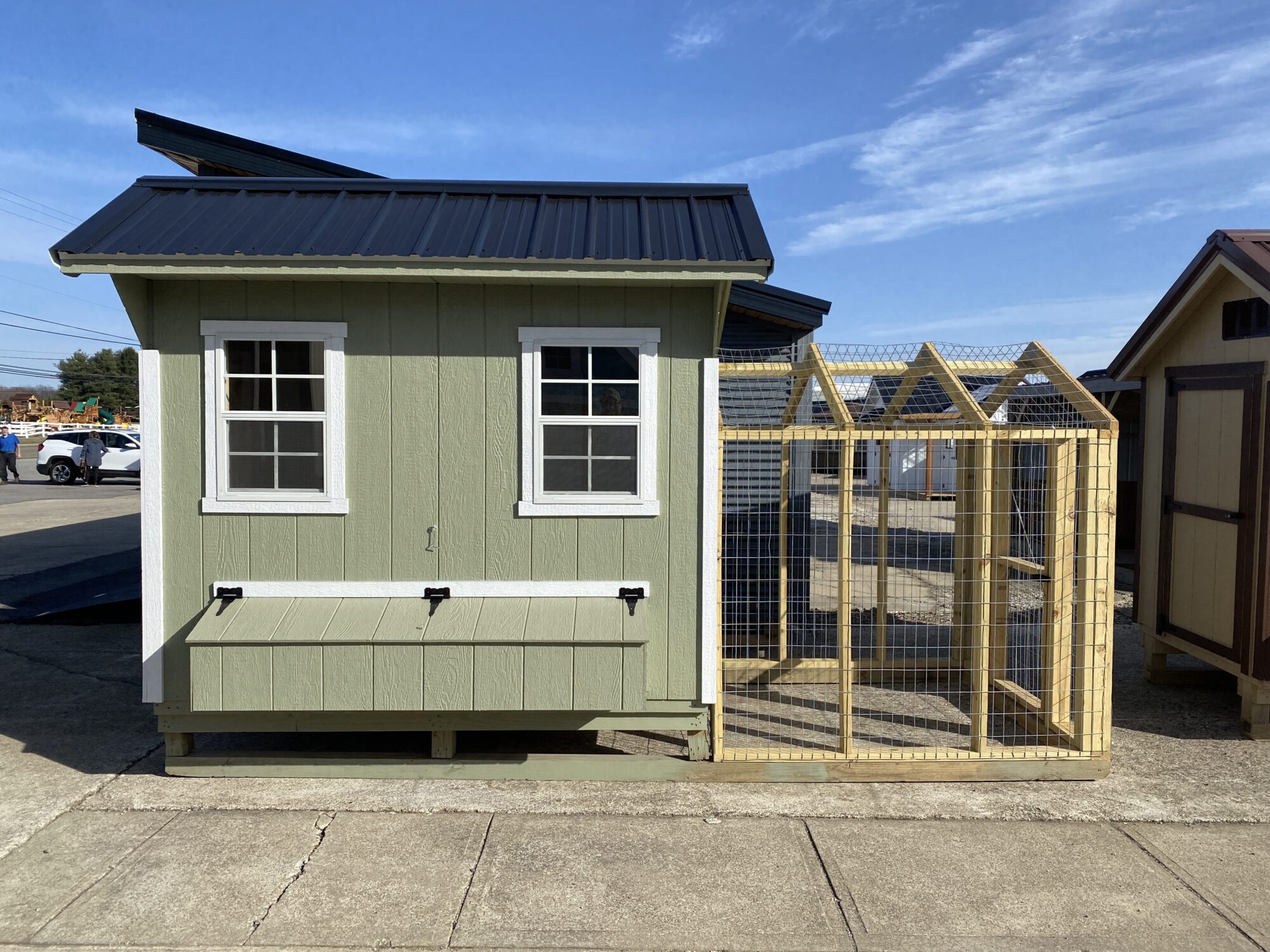 6x8 Chicken Coop with Run - Hartville Outdoor Products