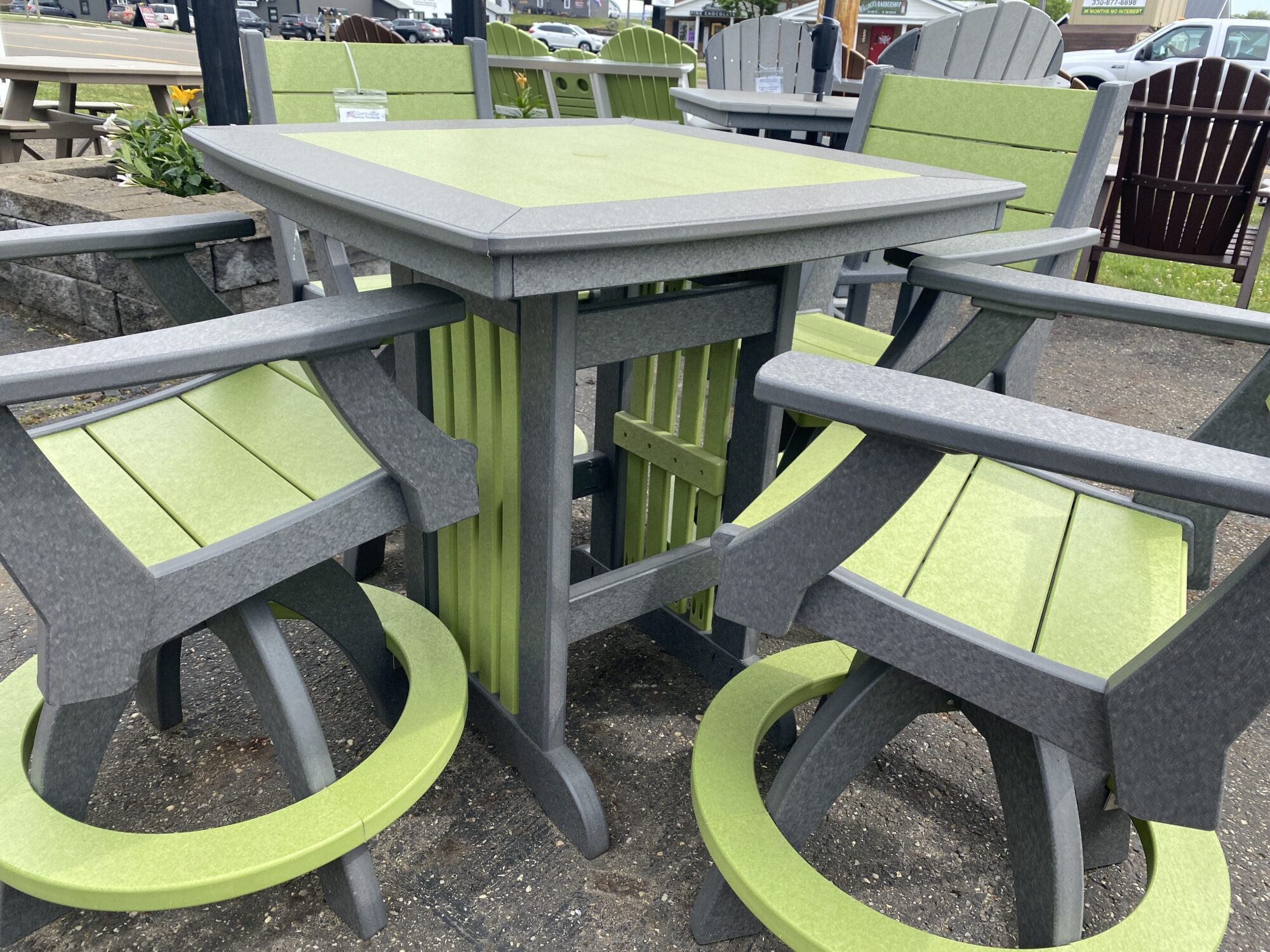 Square Outdoor Table | Square Outdoor Dining Table